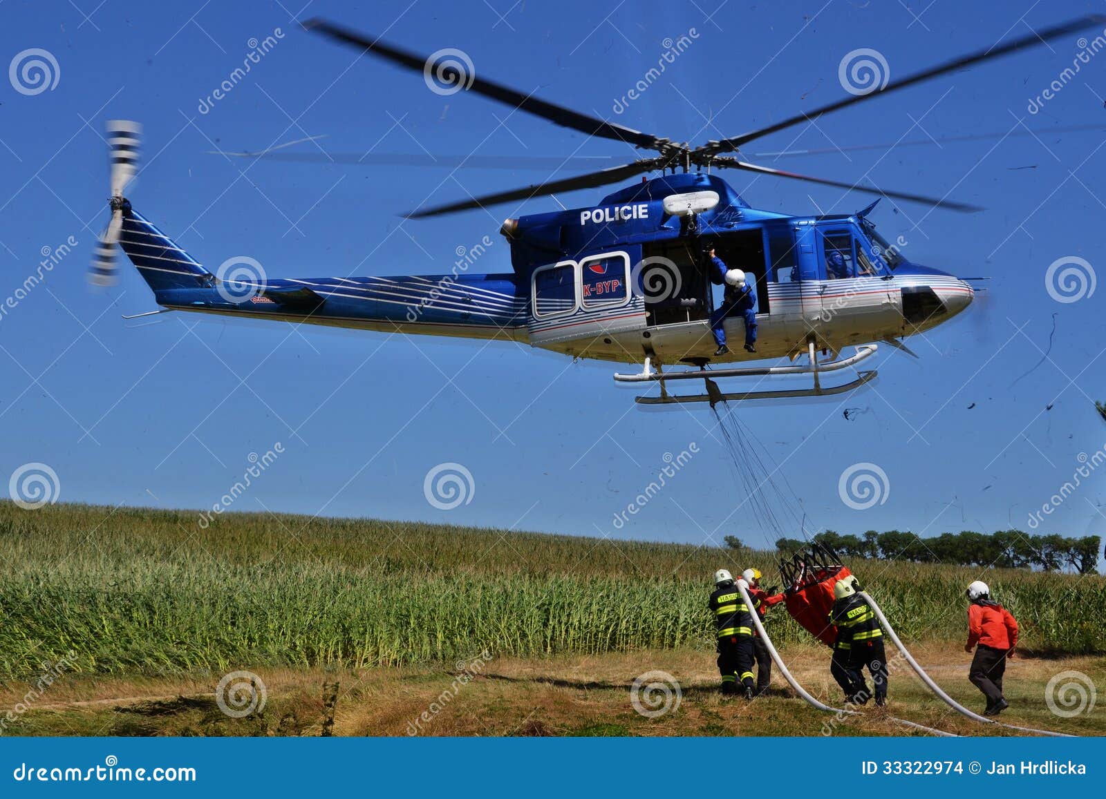 Bell 412 in action editorial stock image. Image of flight - 33322974