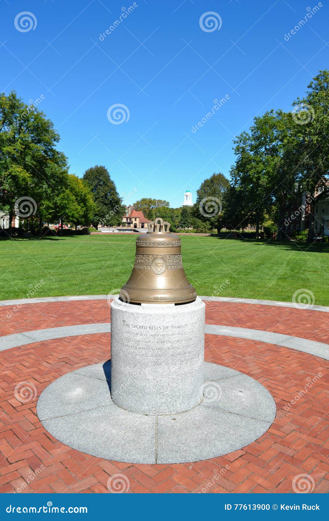 Bell Centenaria En La Universidad De Harvard Foto de archivo - Imagen ...