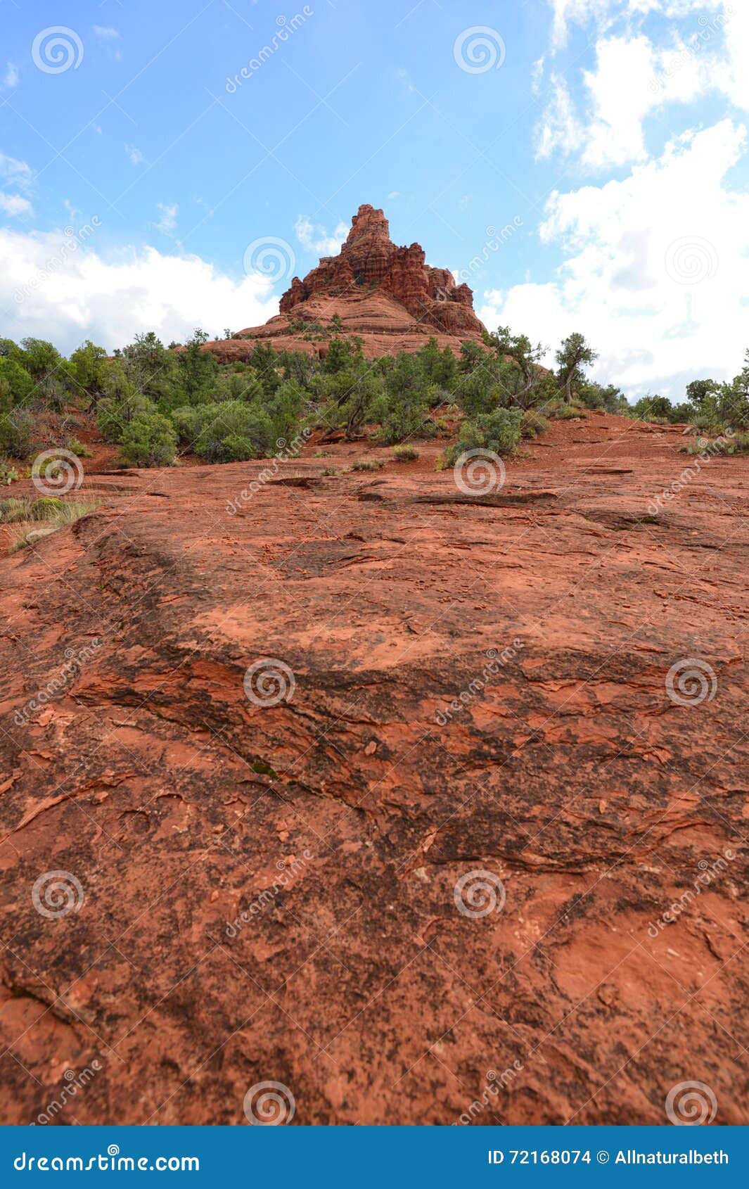Bell Rock Vortex in Sedona, Arizona Stock Photo - Image of nature, peak ...