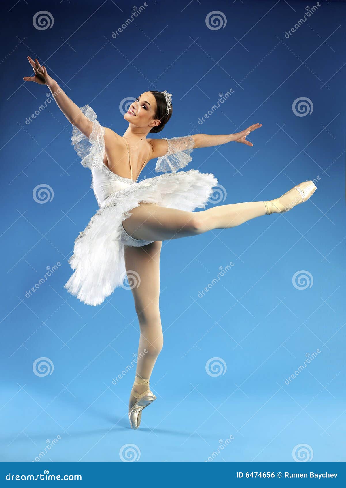 Bella ballerina fotografia stock. Immagine di ballerino - 6474656