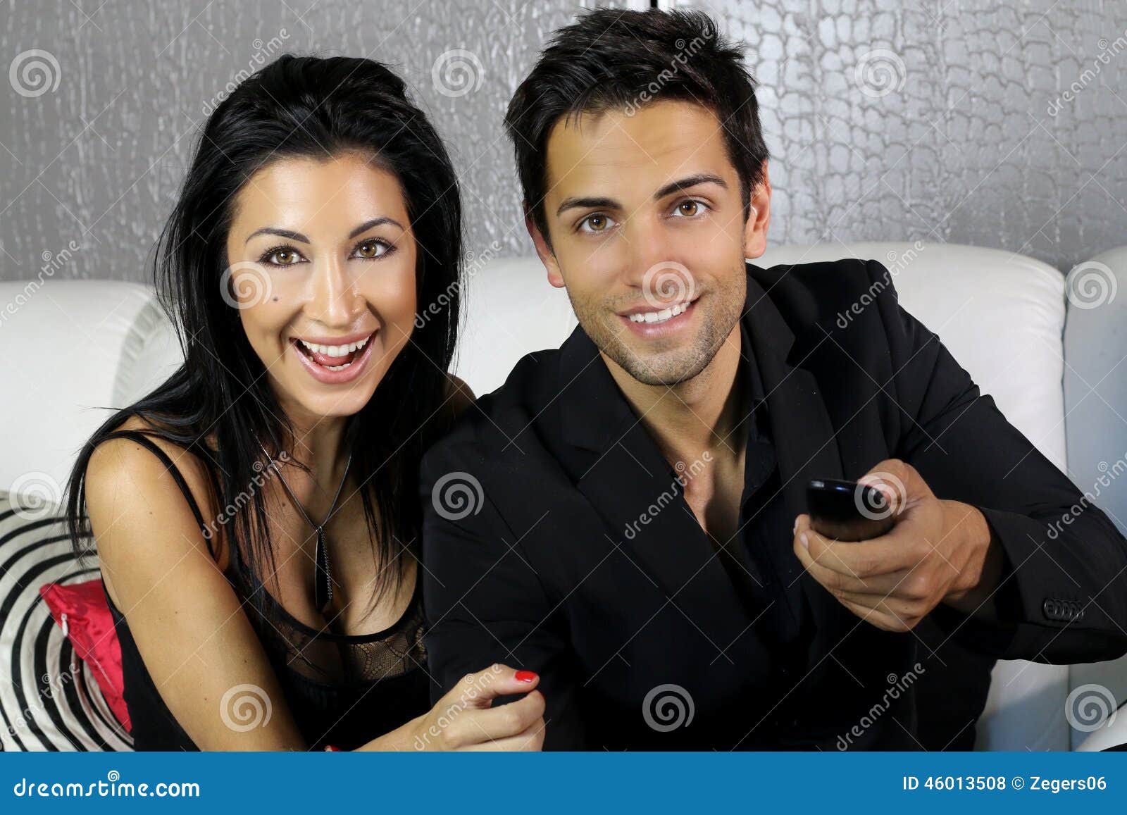 Bella coppia che ride fotografia stock. Immagine di vivere - 46013508