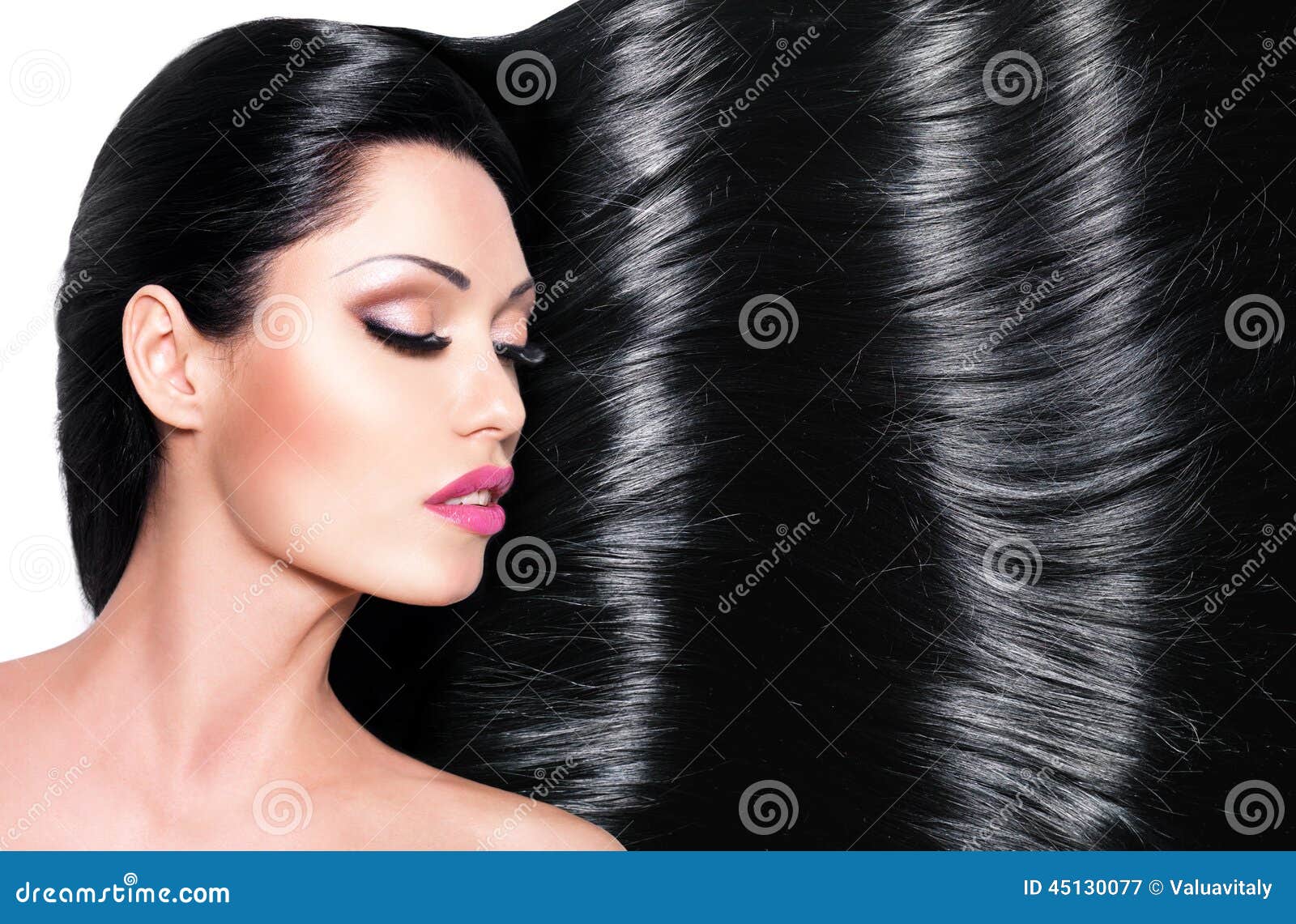 Bella Donna Con Capelli Neri Lunghi Immagine Stock - Immagine di ...