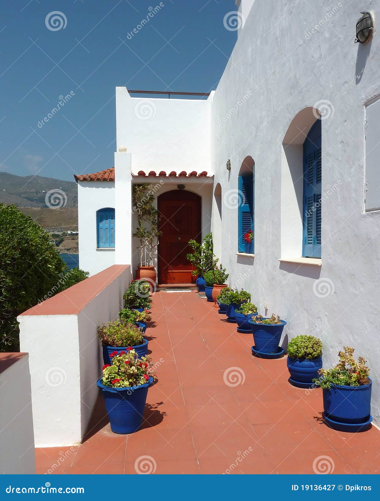 Bella Entrata Della Casa Greca Dell'isola Immagine Stock - Immagine di ...