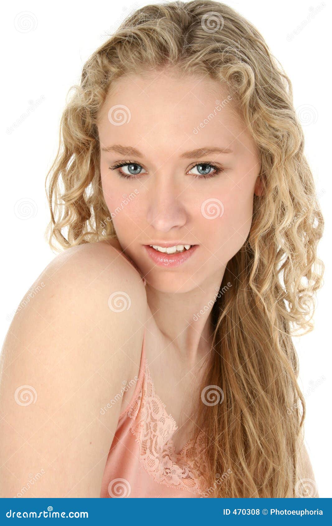 Bella giovane donna fotografia stock. Immagine di adolescente - 470308