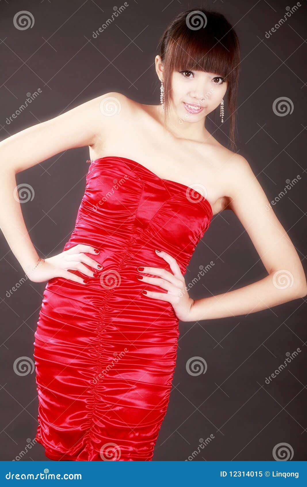 Bella ragazza cinese immagine stock. Immagine di modo - 12314015