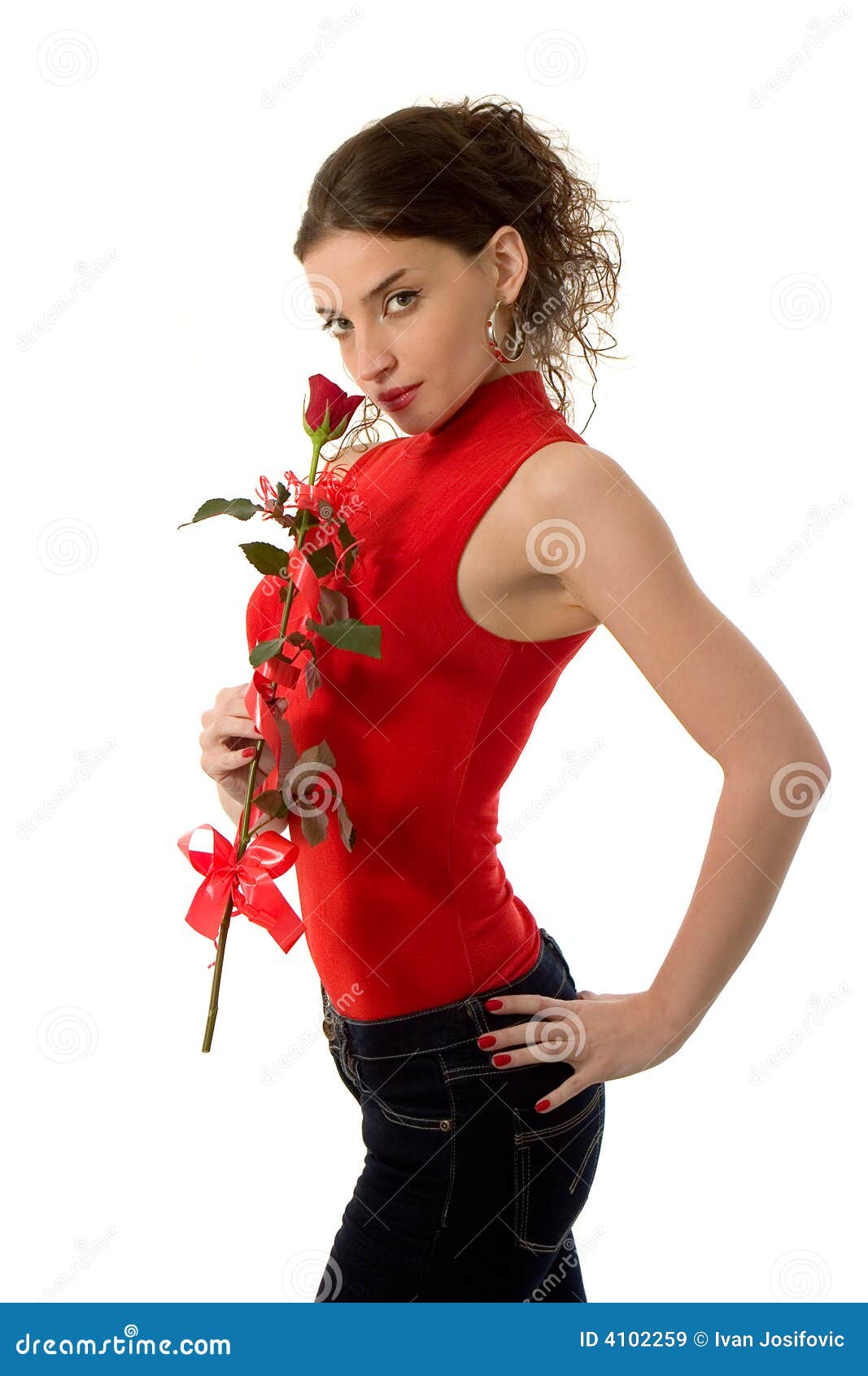 Bella ragazza con una rosa immagine stock. Immagine di faccia - 4102259