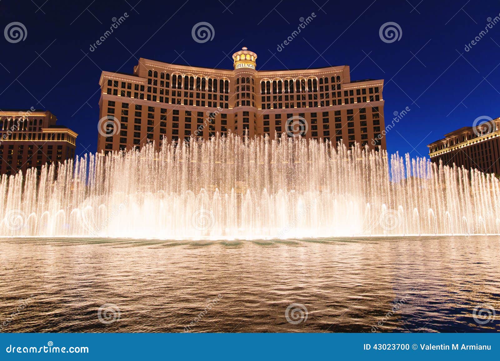 Bellagio Hotel editorial image. Image of water, resort - 43023700