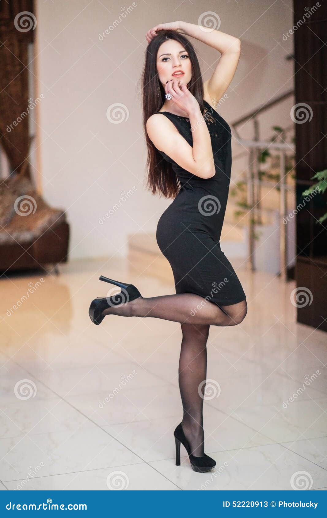 Belle Brune Mince Image Stock Image Du Sain Sourire 52220913