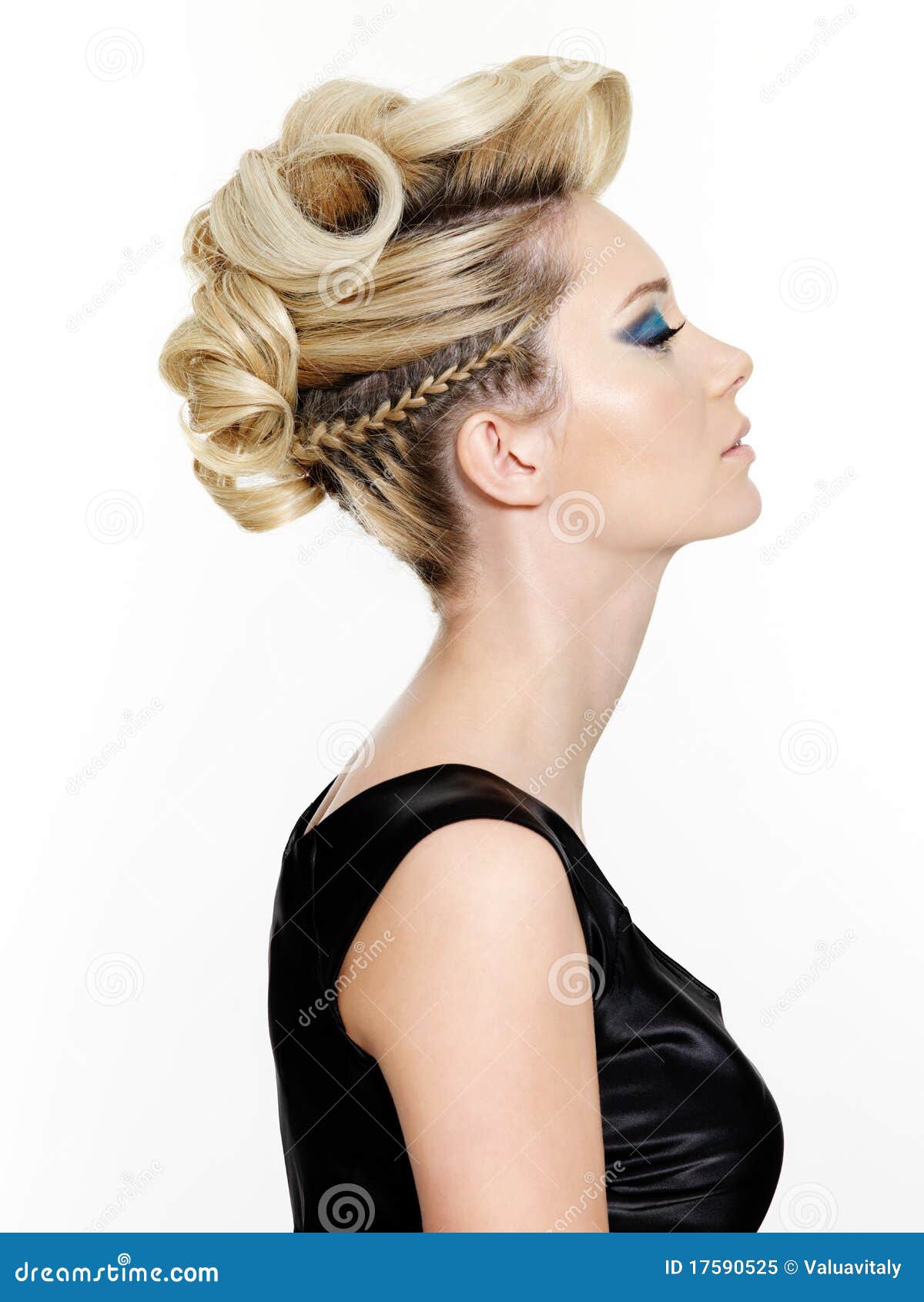 Belle coiffure moderne image stock. Image du isolement - 17590525