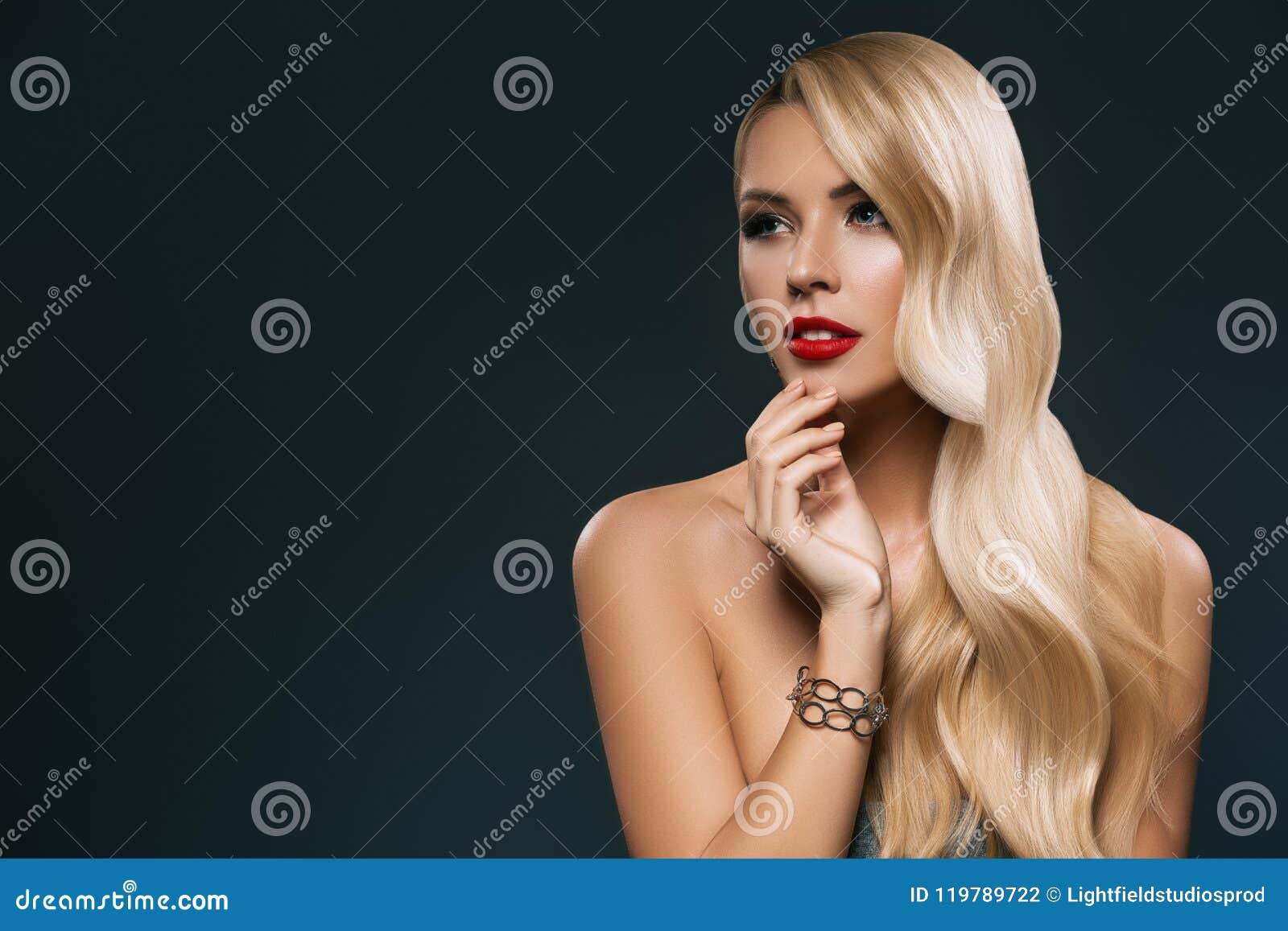 Belle Femme Nue Blonde Avec De Longs Cheveux Photo Stock Image Du