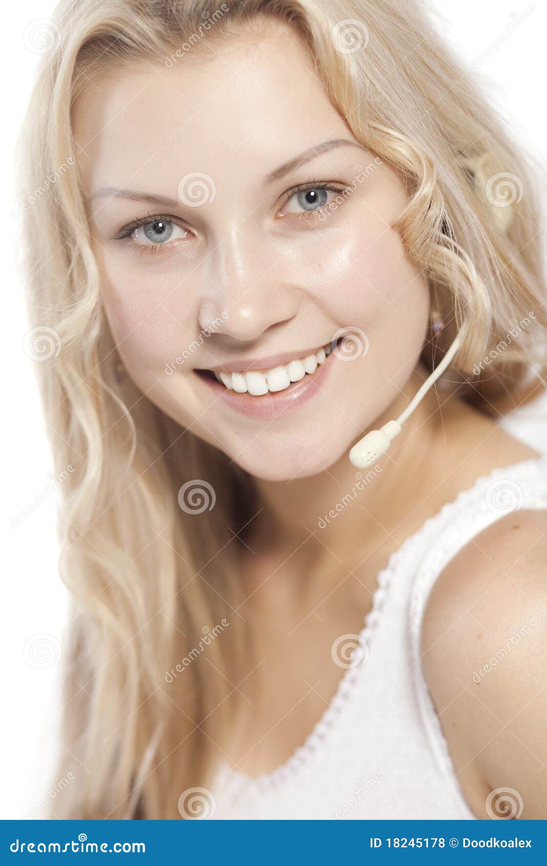 Belle Fille Avec Le Joli Sourire Photo Stock Image Du Yeux Fond