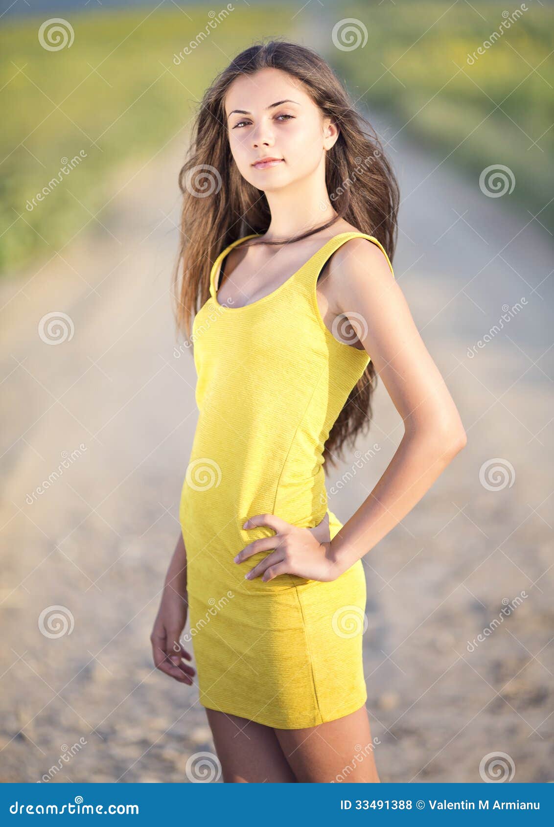 Belle Fille De Ladolescence Photo Stock Image Du Adolescent Assez