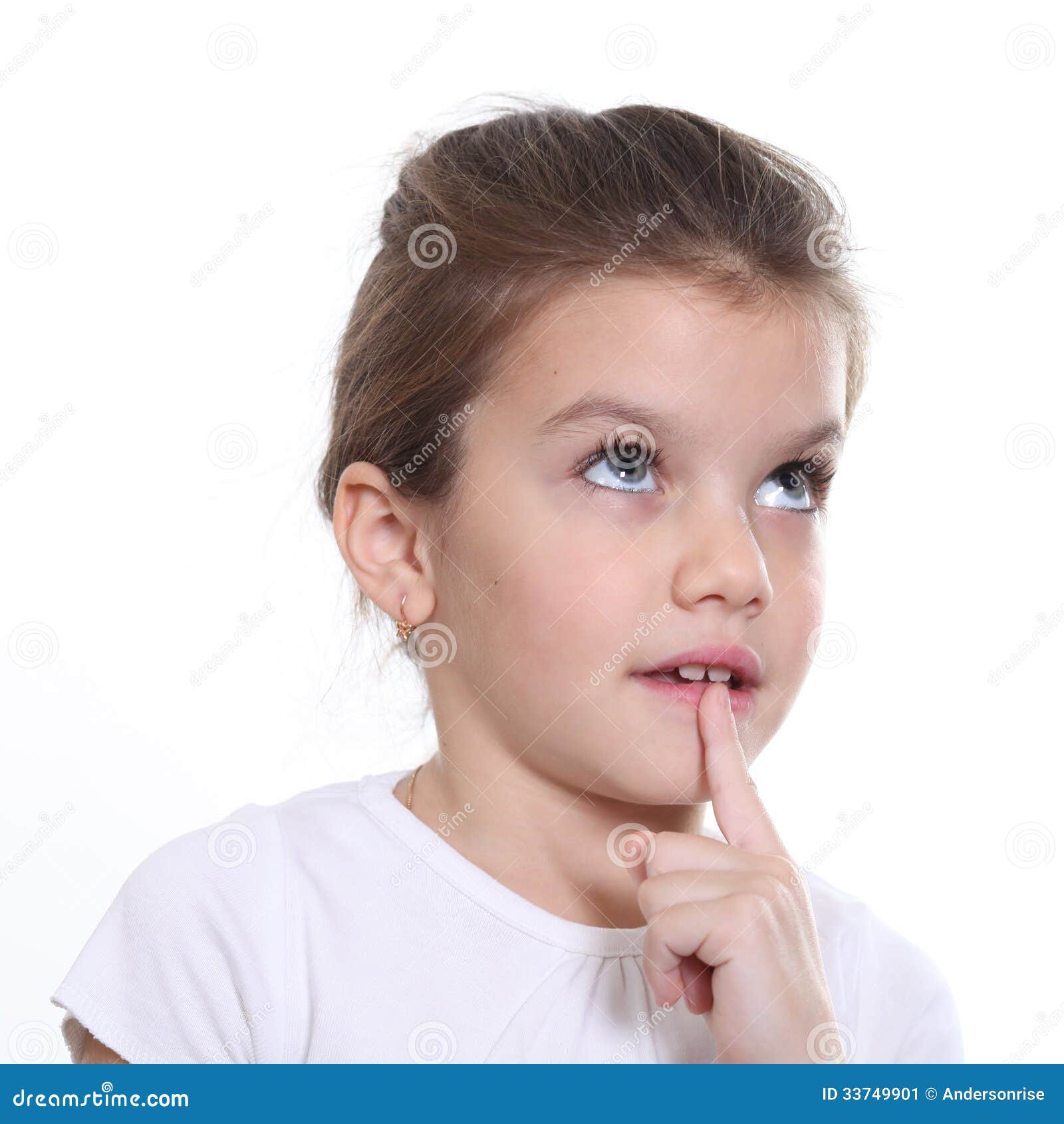 Belle Fille Demandant Le Silence Image stock - Image du mignon ...