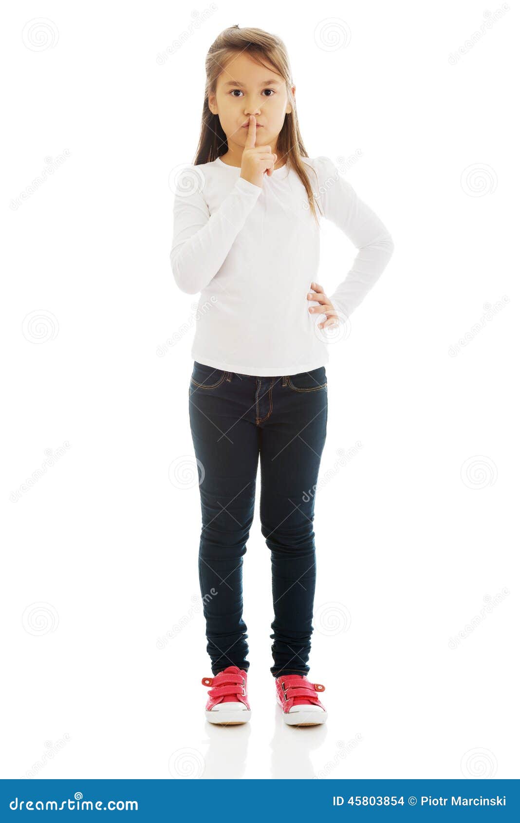 Belle Fille Demandant Le Silence Photo stock - Image du languettes ...