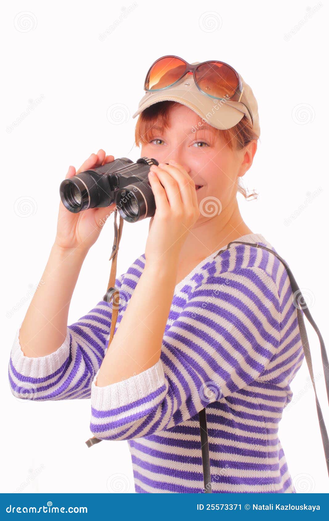 Belle Jeune Fille Avec Des Jumelles Dans Des Ses Mains Image Stock