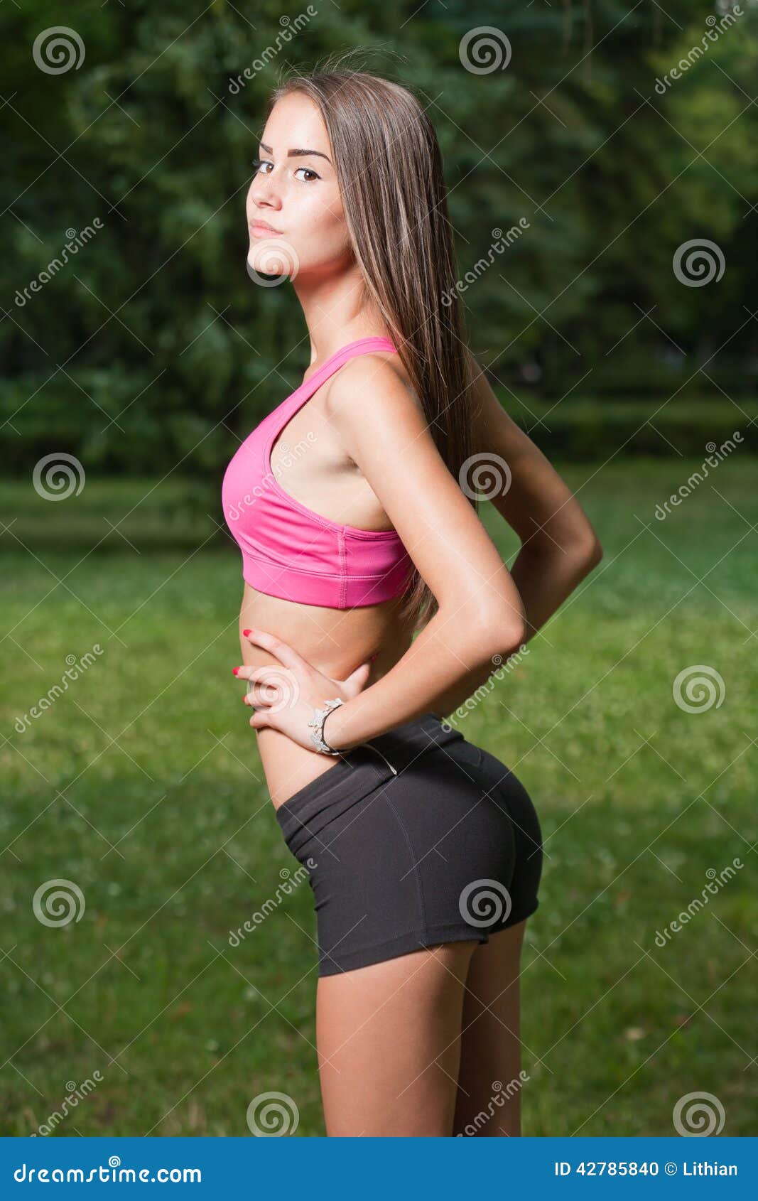 Belle Jeune Fille Mince De Forme Physique Photo Stock Image Du