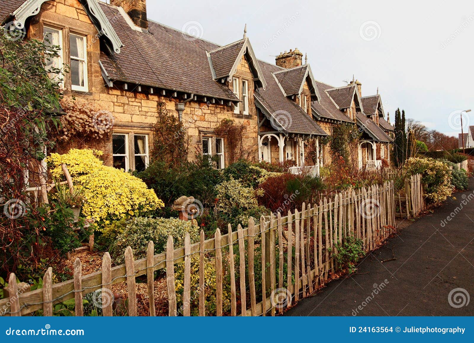 Belle, Vecchie, Case Scozzesi Tradizionali Immagini Stock - Immagine ...