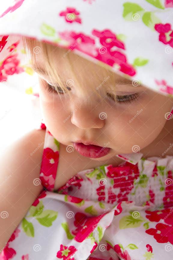 Belles joues image stock. Image du durée, isolement, santé - 25524117