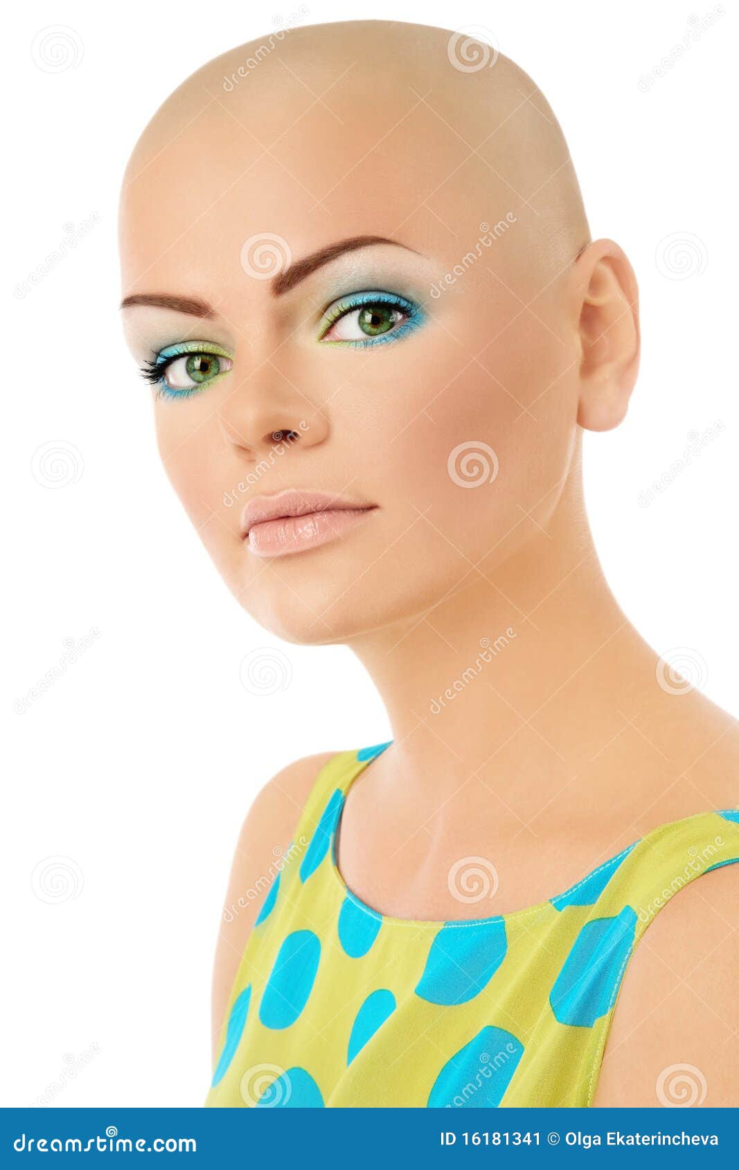 Belleza del cabeza rapada imagen de archivo. Imagen de seductor - 16181341