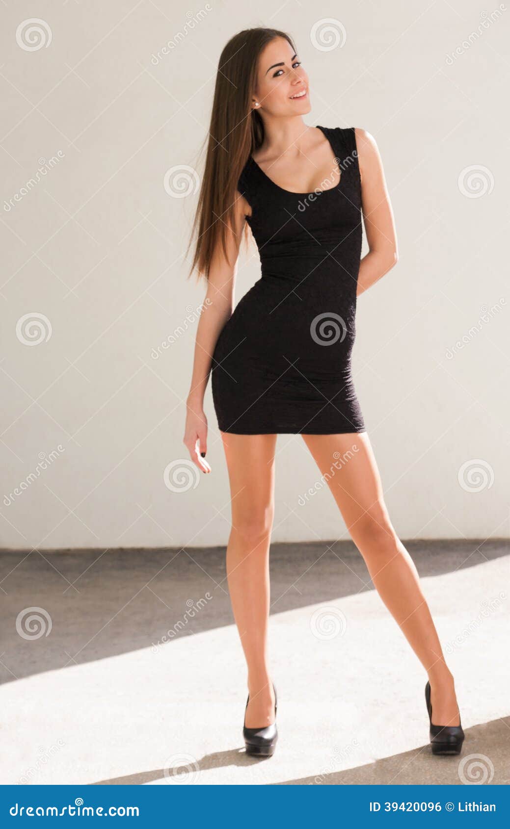 Belleza delgada. foto de archivo. Imagen de flaco, feliz - 39420096