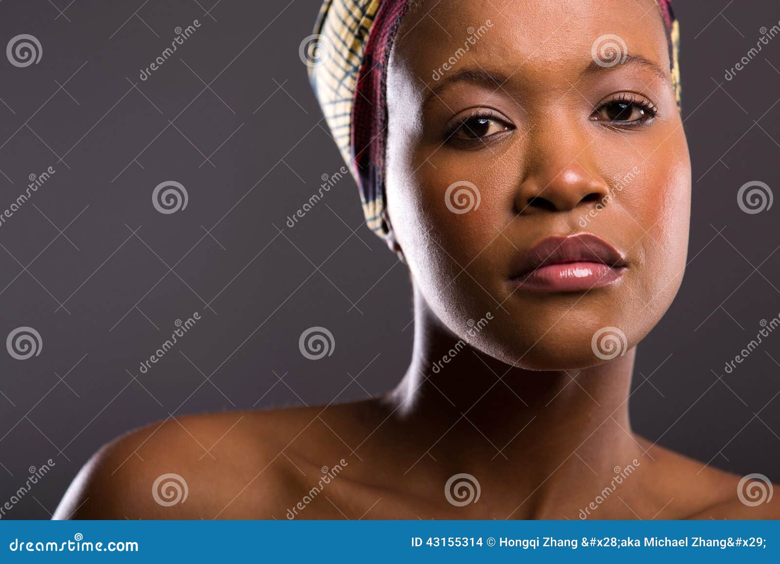 Bellezza Femminile Africana Fotografia Stock - Immagine di bello ...