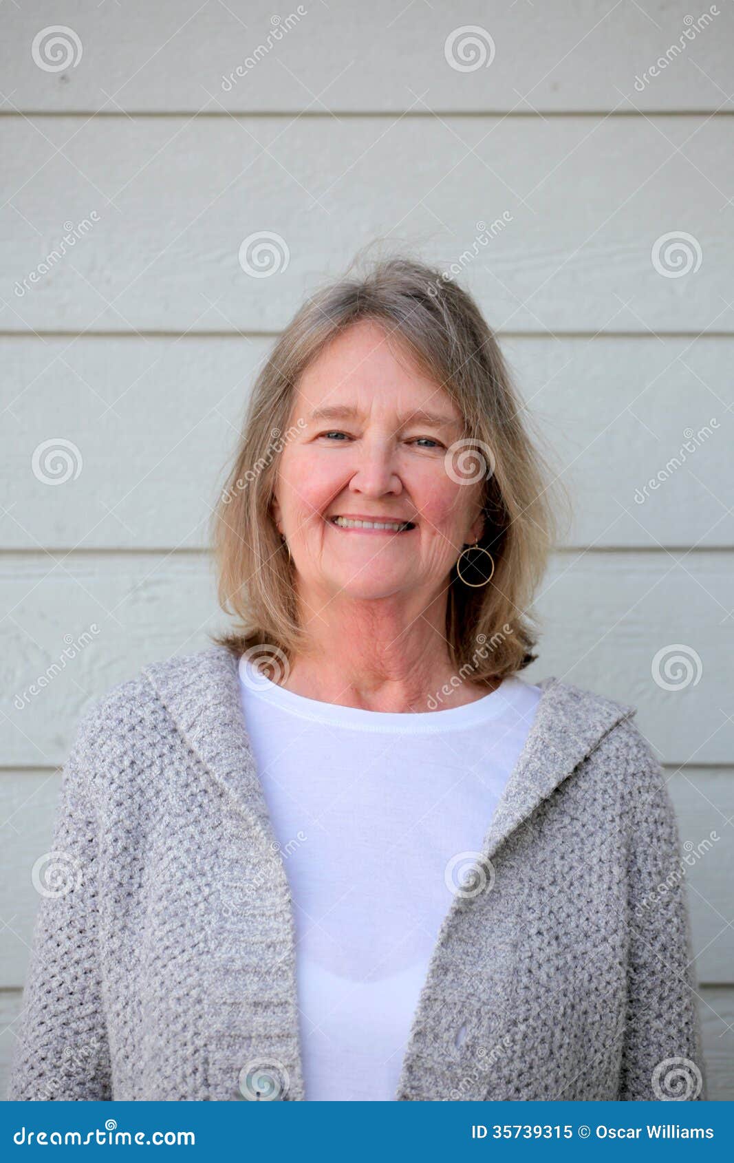 Bellezza femminile matura. immagine stock. Immagine di lifestyle - 35739315