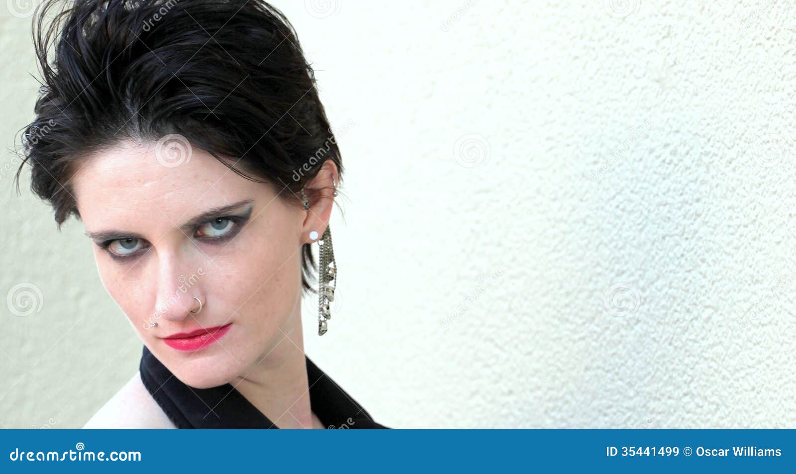 Bellezza femminile sexy. immagine stock. Immagine di sbalorditivo ...