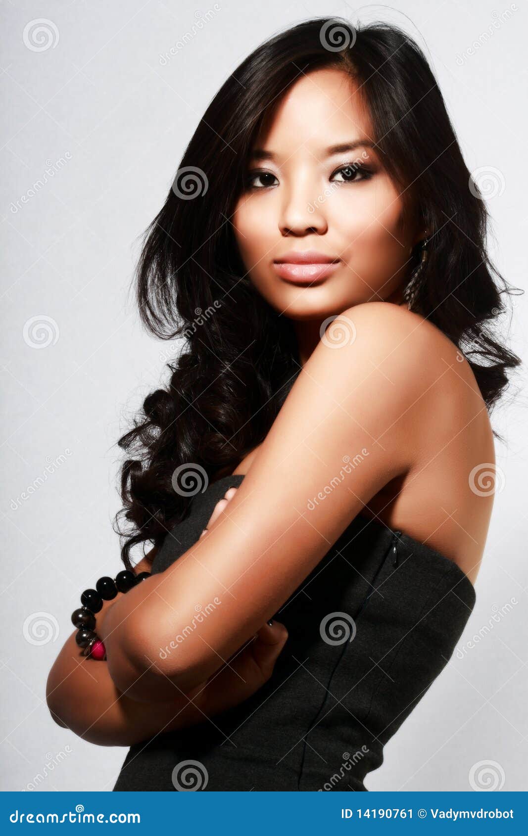 Bello Giovane Modello Asiatico Immagine Stock - Immagine di proposta ...