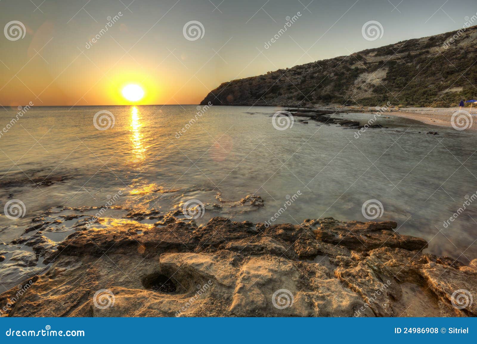 Bello Paesaggio Di Alba Della Rodi Fotografia Stock - Immagine di ...