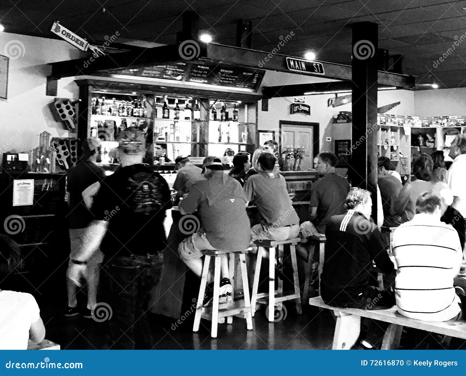 Belly Up editorial image. Image of taproom, stools, bartender - 72616870
