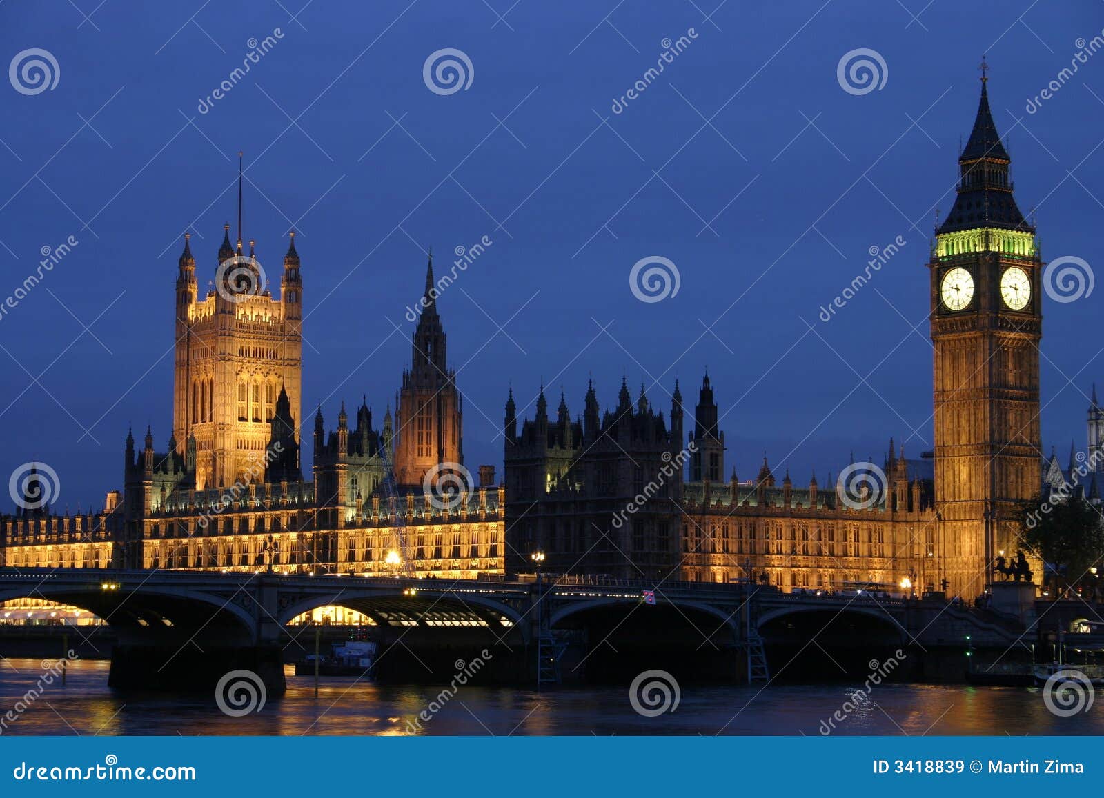 Ben grande en la noche imagen de archivo. Imagen de puente - 3418839