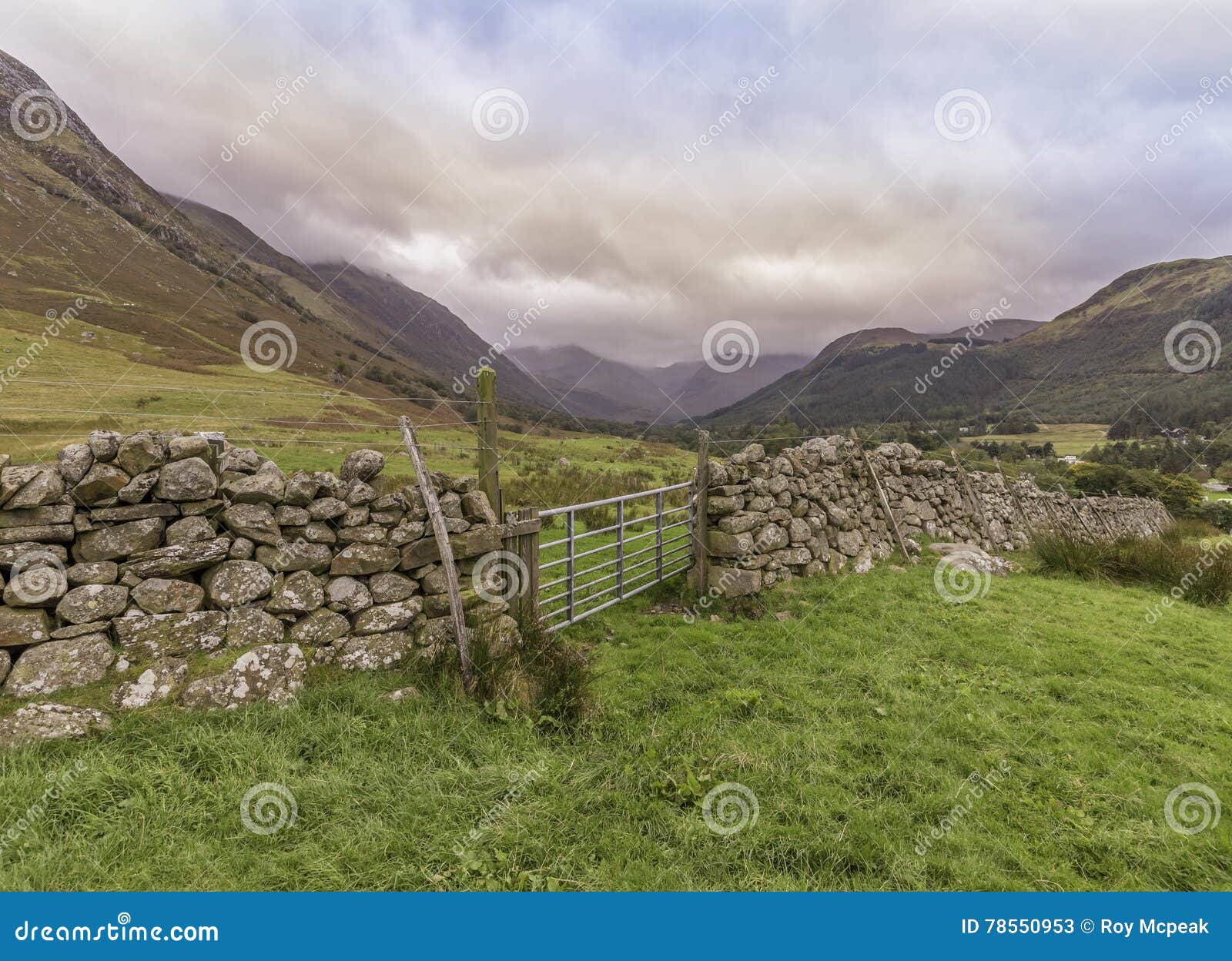 Ben Nevis mountain range stock image. Image of stones - 78550953