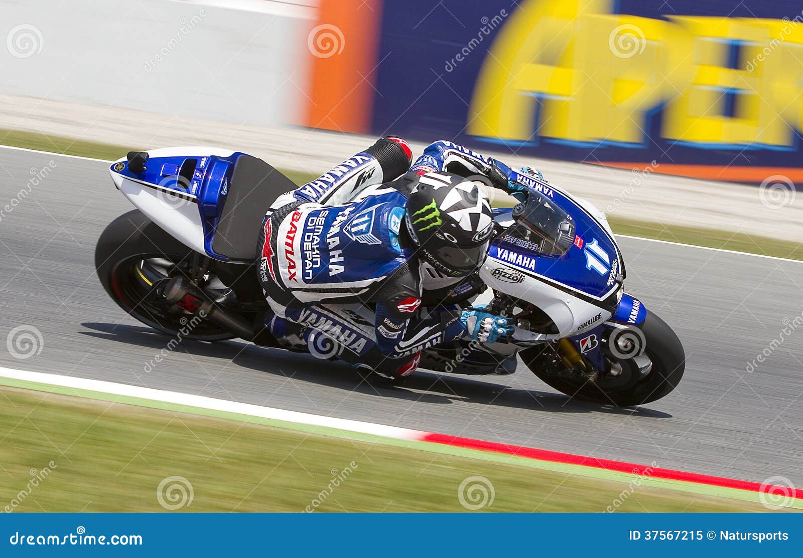 Ben Spies racing editorial image. Image of motorcycle - 37567215