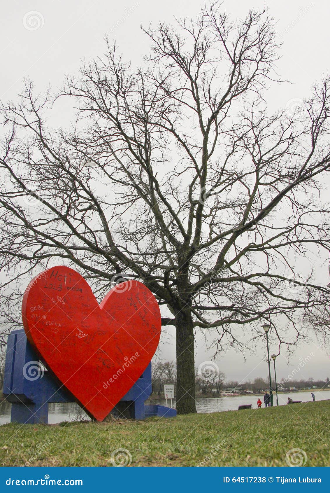 Bench heart editorial stock photo. Image of backdrop - 64517238