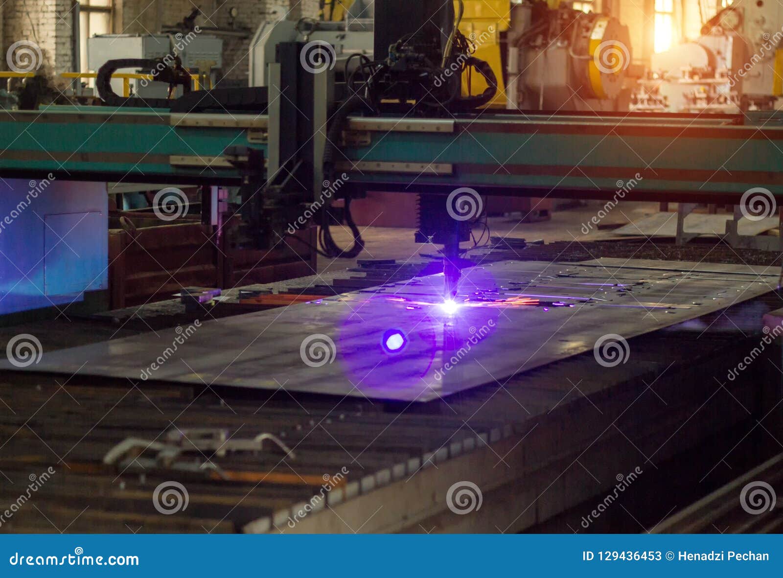 Bench for Modern Automatic Plasma Laser Cutting of Metals, Plasma ...