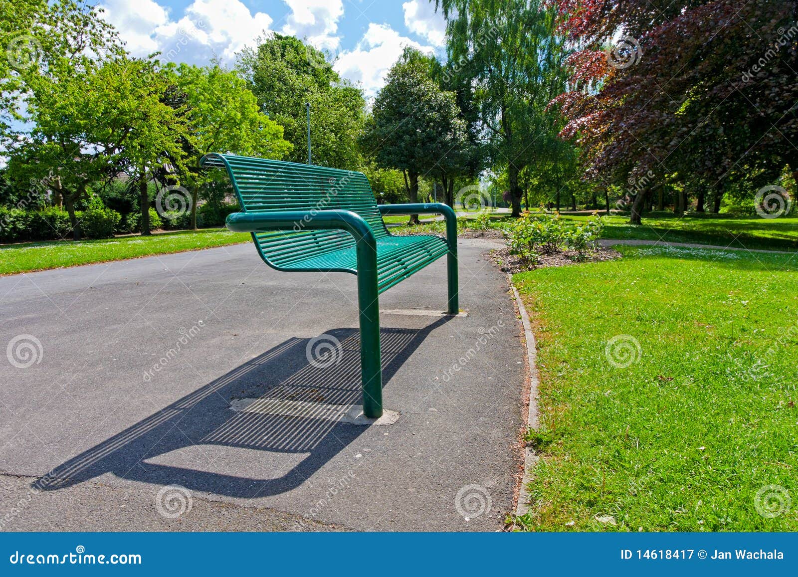 Bench in a park stock image. Image of outdoors, landscape - 14618417