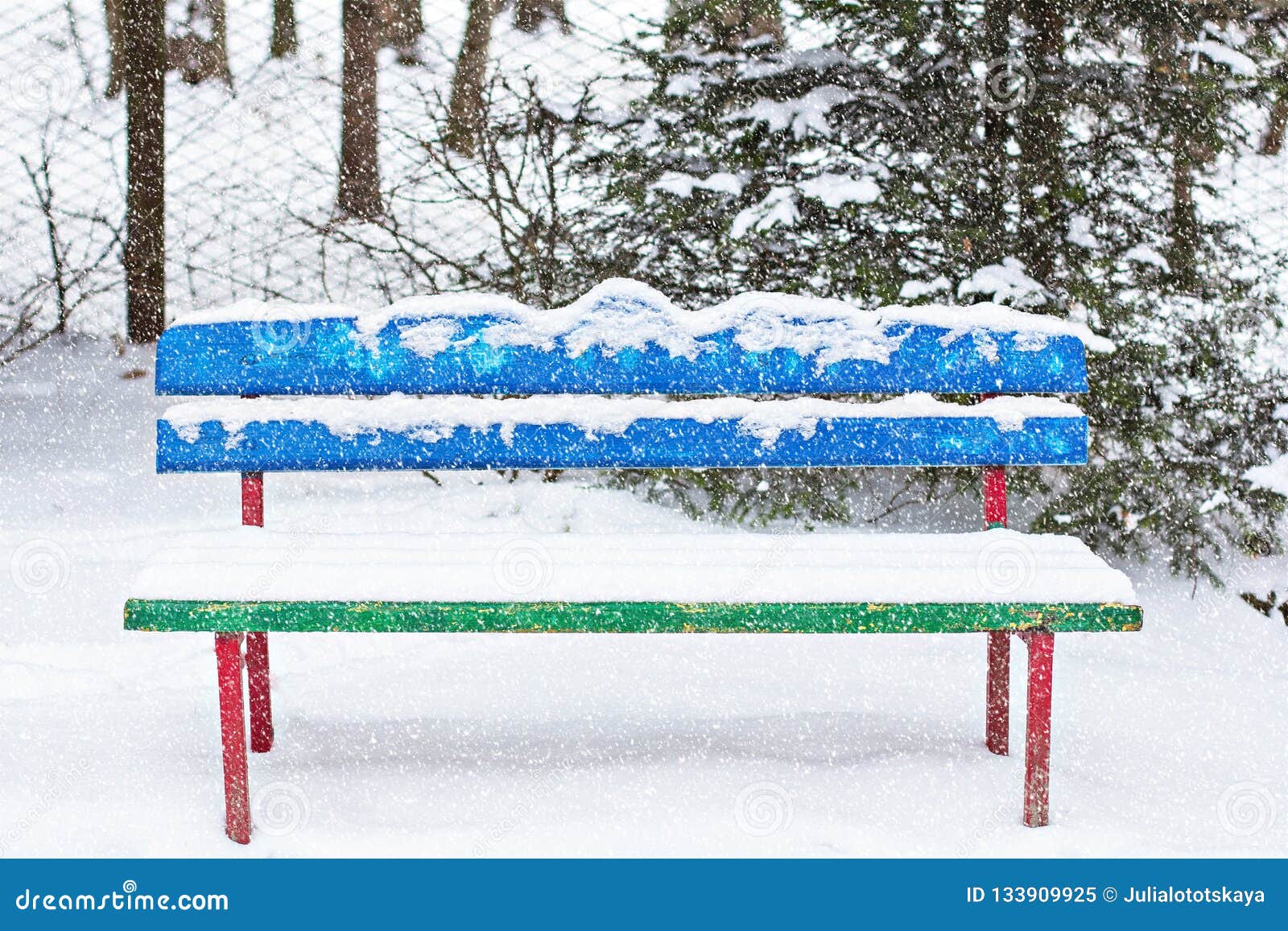 Bench in the Snow in Winter Stock Image - Image of snow, forest: 133909925
