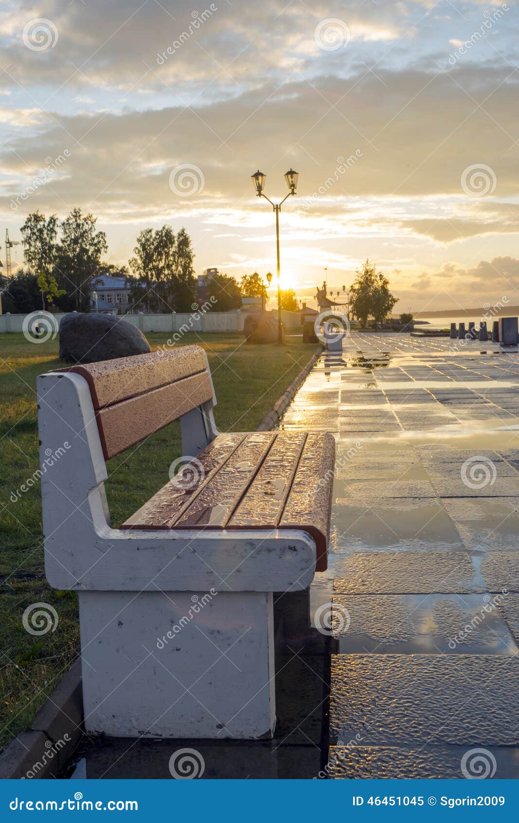 Bench in sunset cityscape stock image. Image of city - 46451045