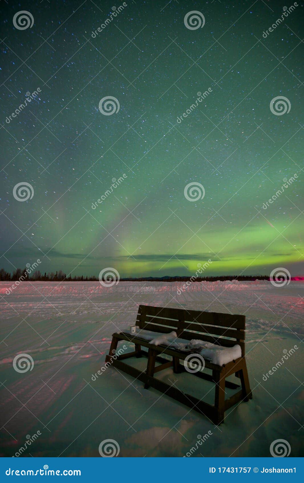Bench Under Northern Lights Stock Image - Image of beauty, frozen: 17431757