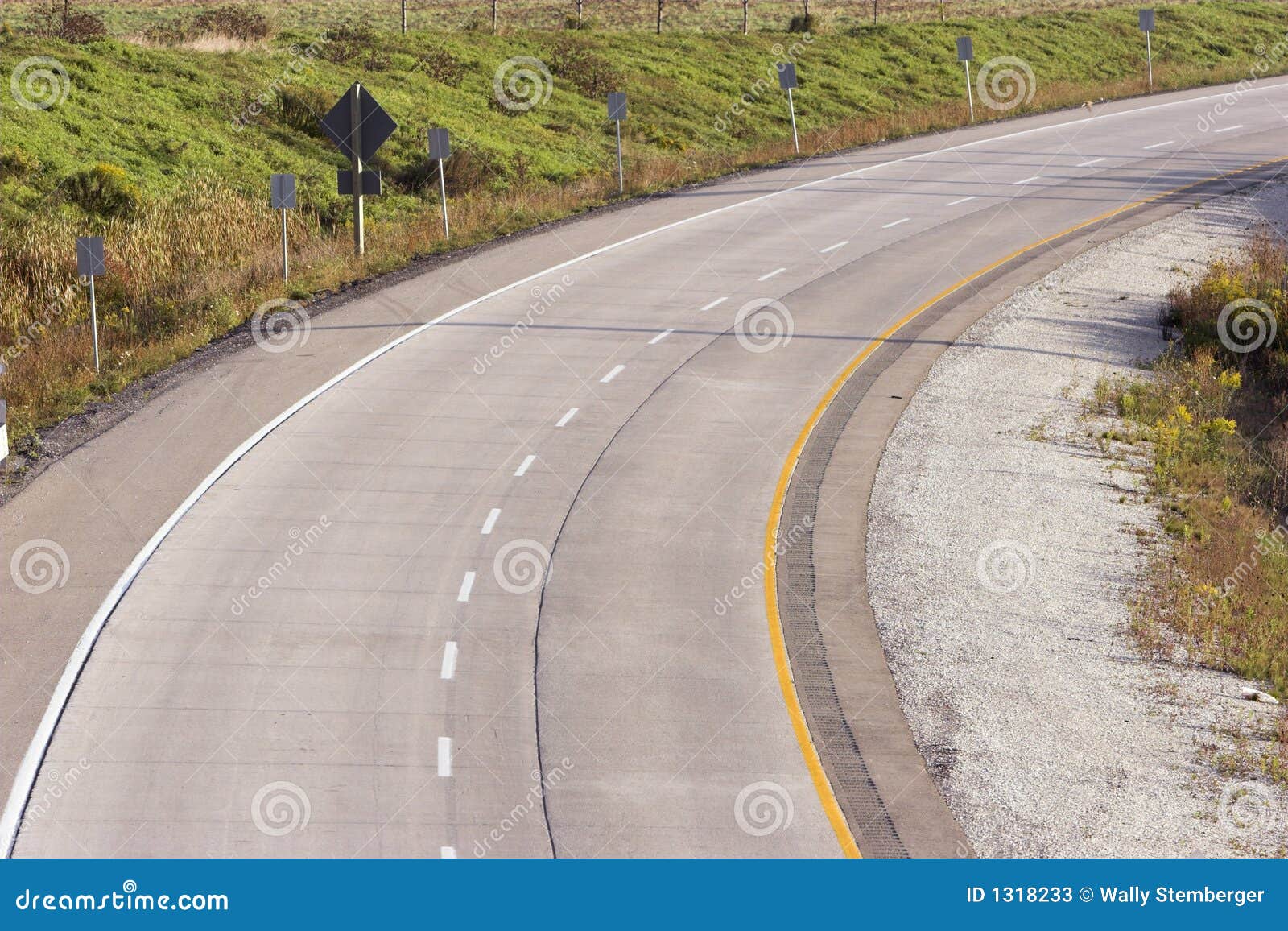 Bend in the Road stock image. Image of curve, lane, highway - 1318233