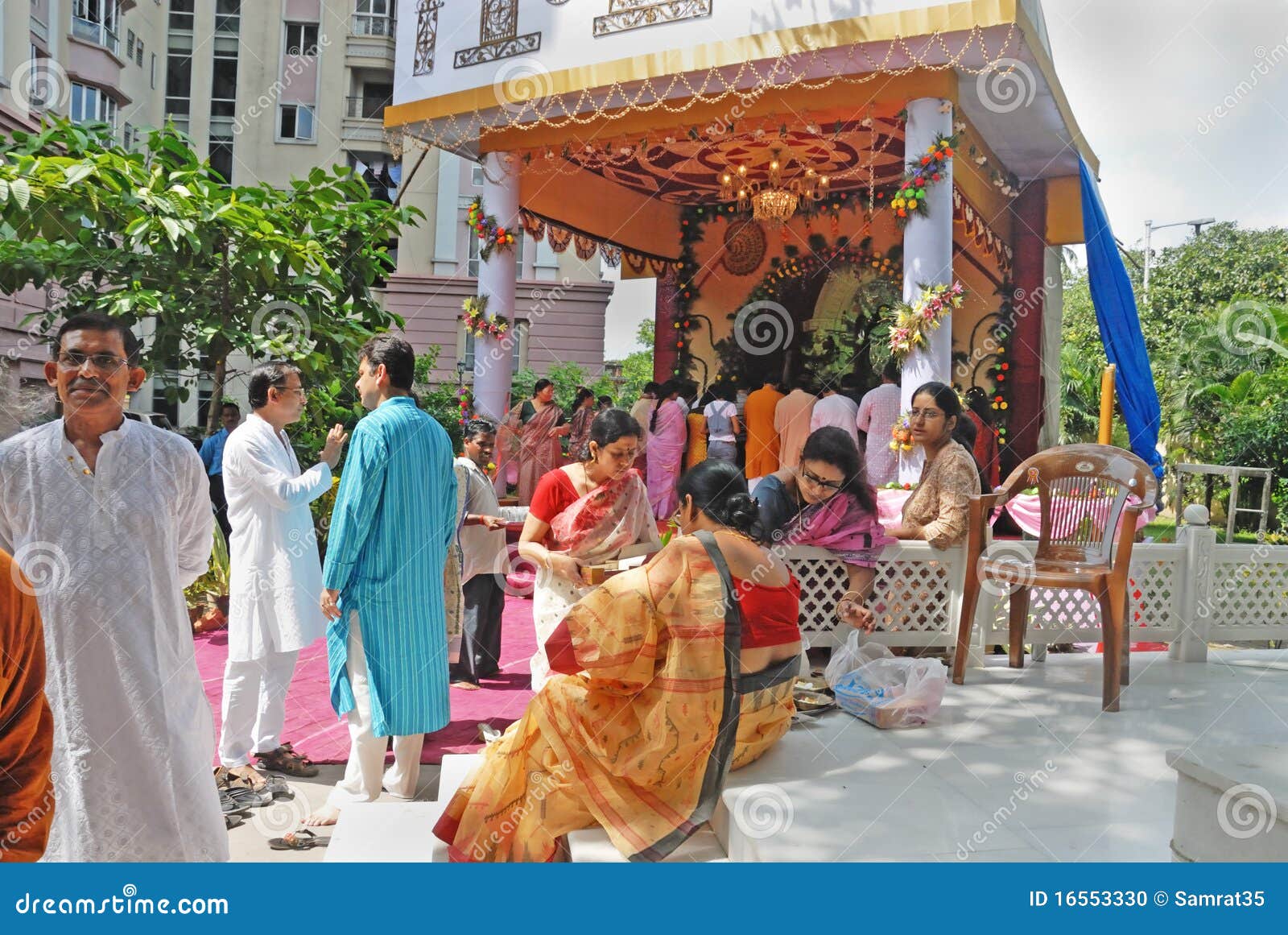 Bengali Community at Kolkata Editorial Image - Image of worship ...