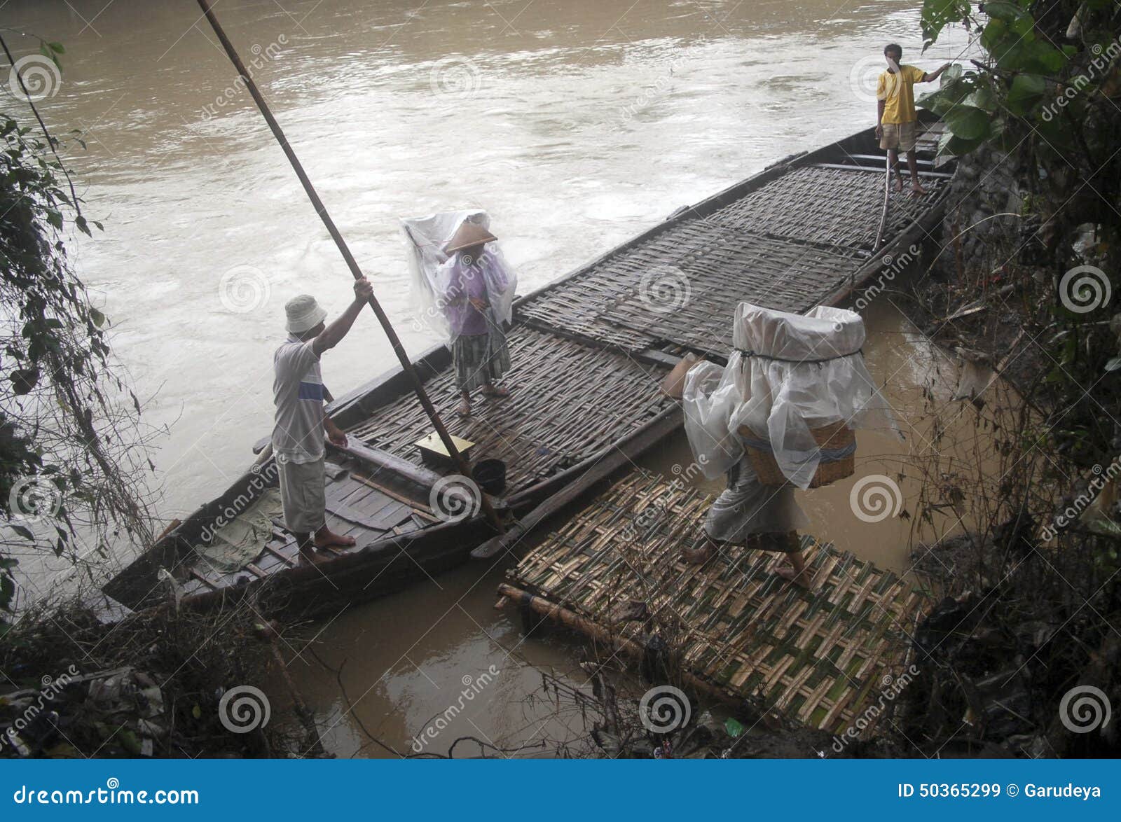 BENGAWAN SOLO GREAT RIVER editorial stock image. Image of severe - 50365299