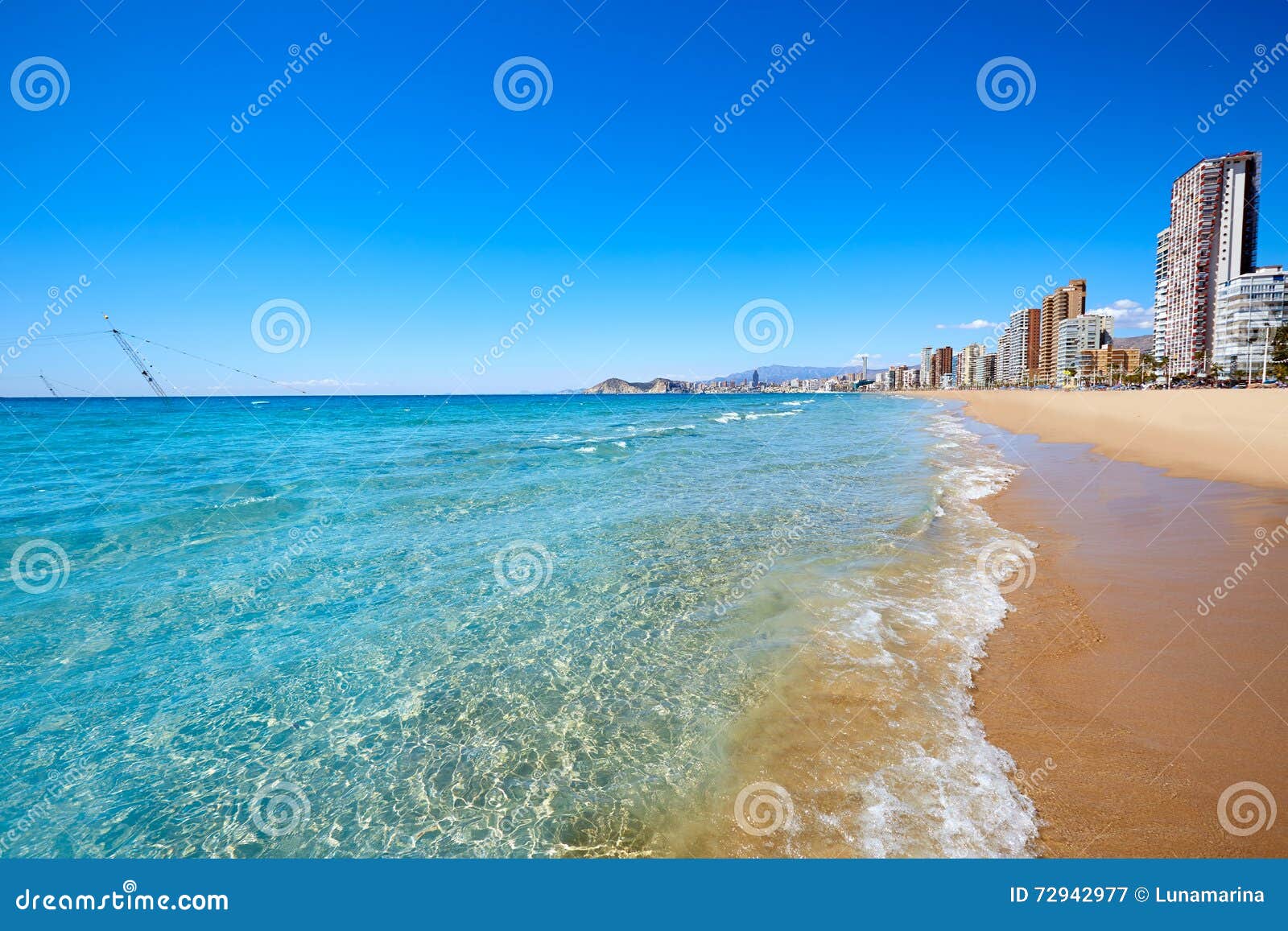 Benidorm Levante Strand in Alicante Spanje Stock Afbeelding - Image of ...
