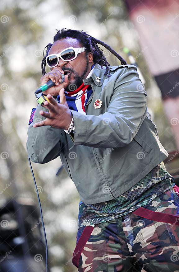 Benji Webbe from Skindred Band Editorial Image - Image of skindred ...