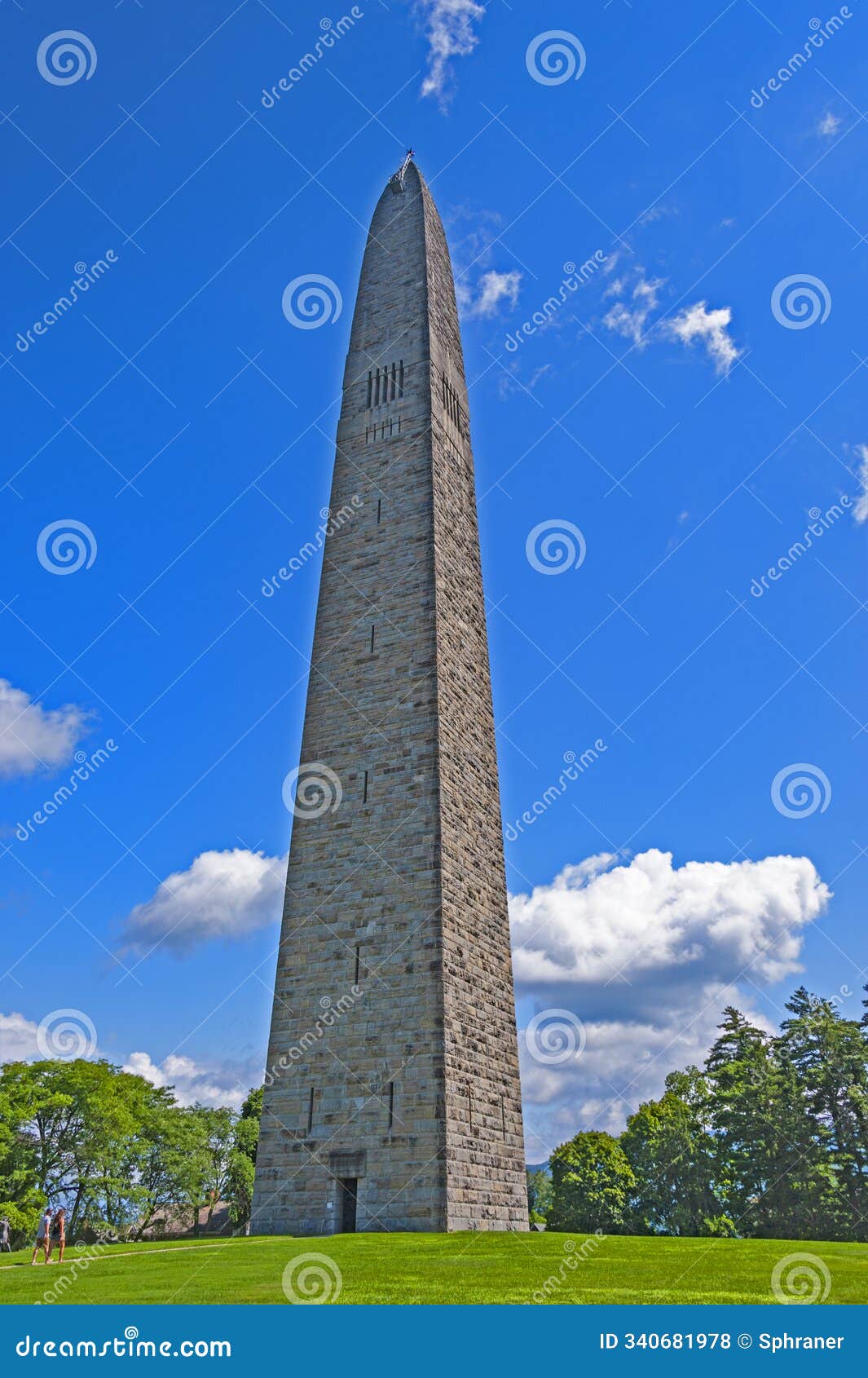 The Bennington Battle Monument Stock Photo - Image of vermont, rock ...