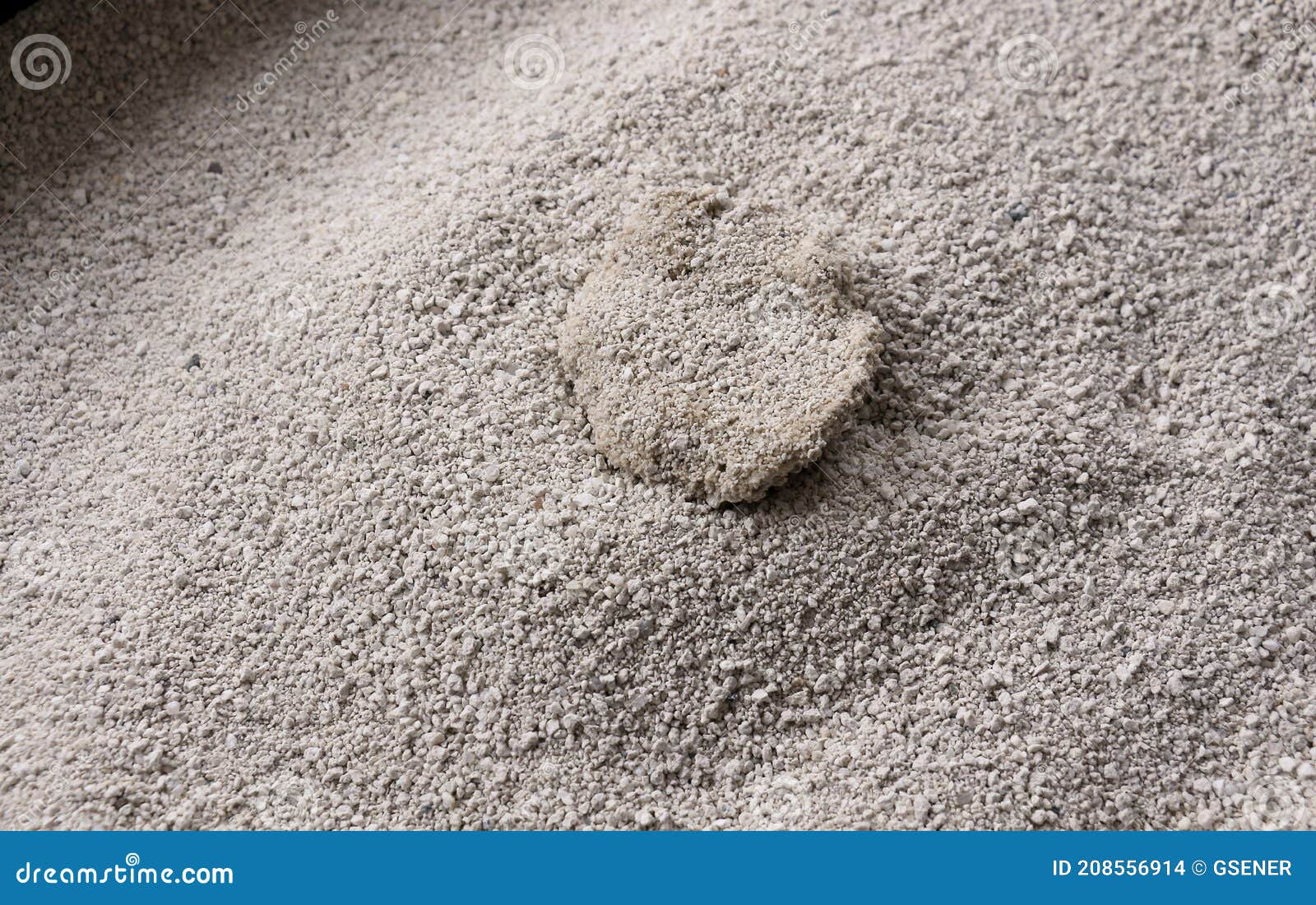 Bentonite Clumping Cat Litter Stock Photo - Image of flooring, geology ...