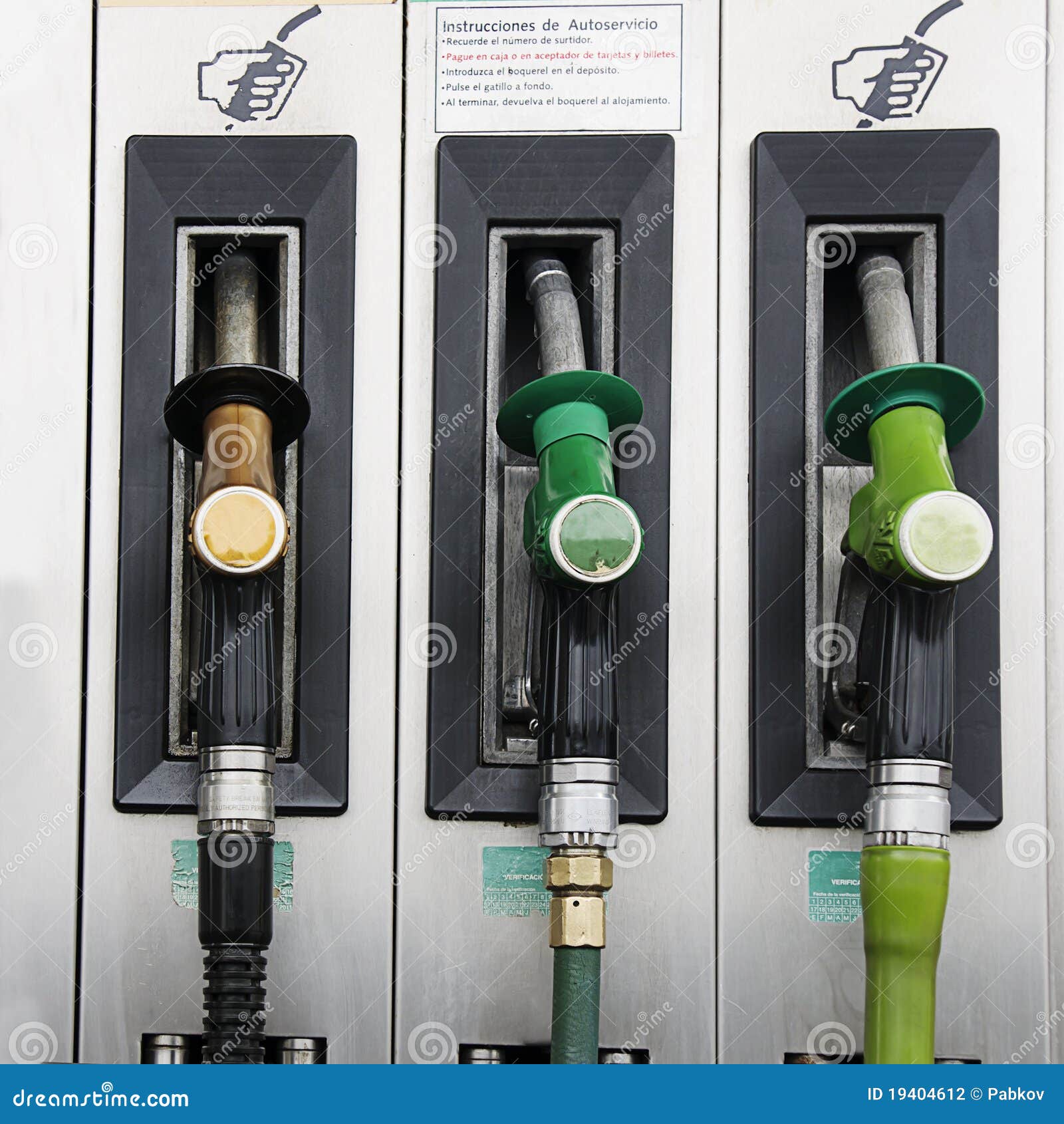 Benzine stock foto. Image of navullen, post, macht, economie - 19404612