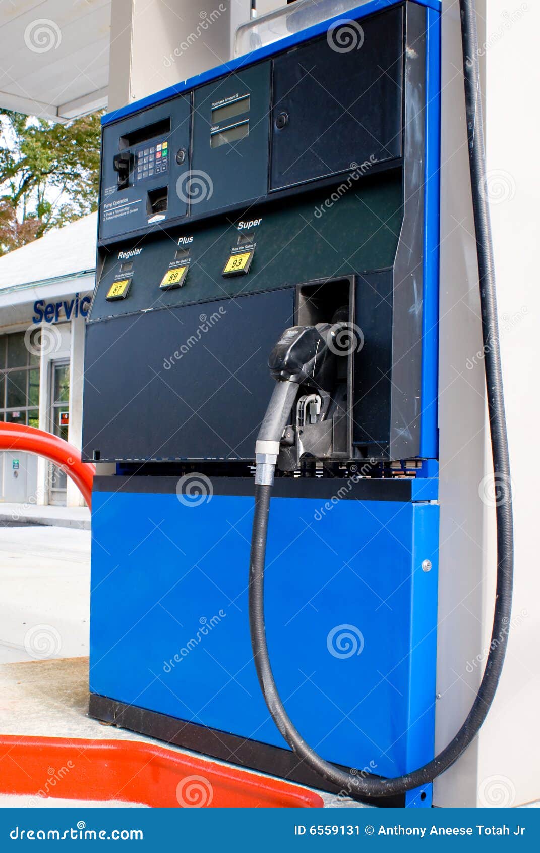 Benzinepomp stock afbeelding. Image of emissie, benzine - 6559131