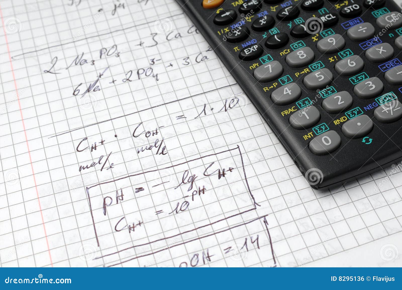 Berechnung Und Taschenrechner Bild. Bild: 8295136