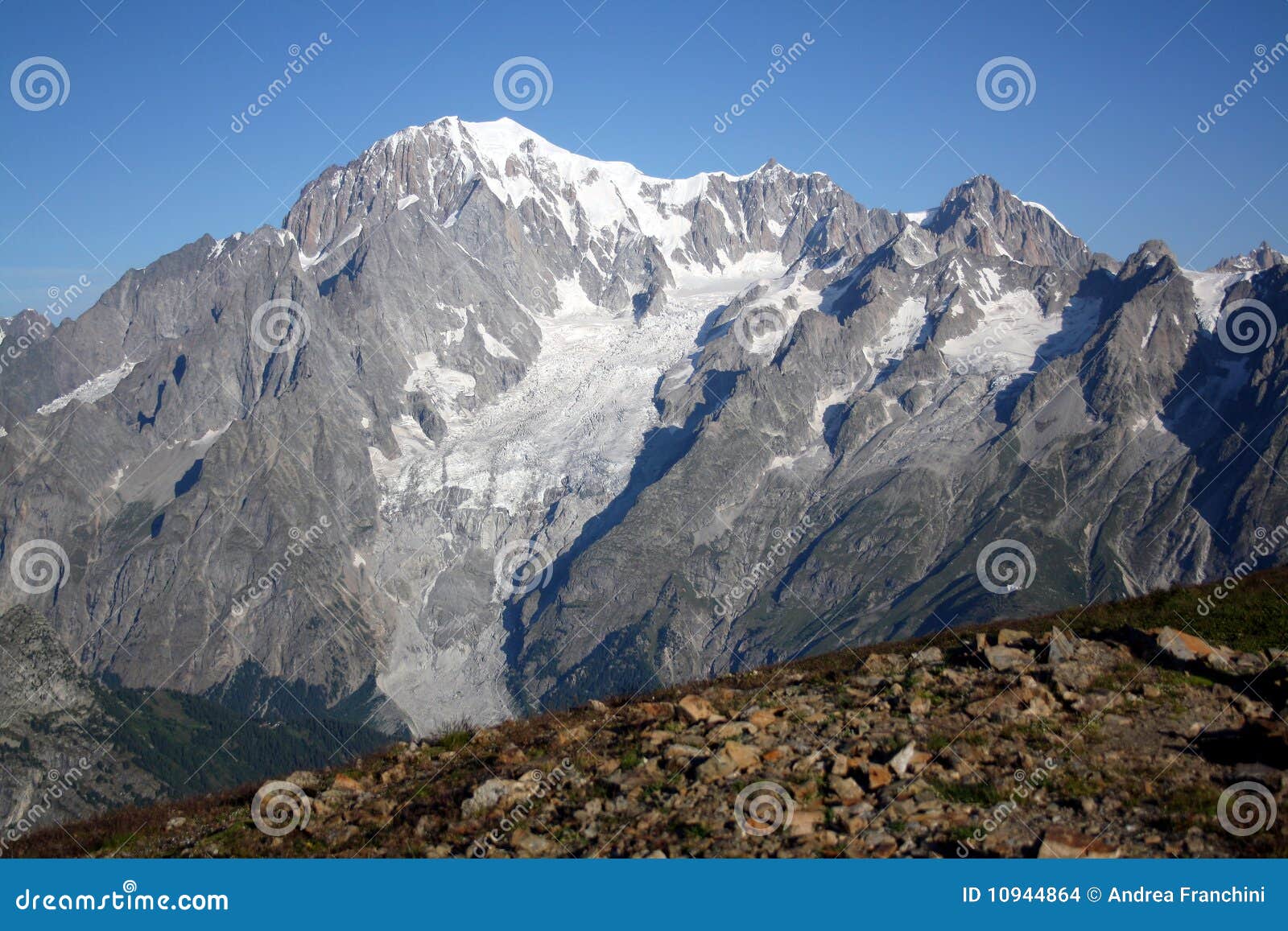 Berg Mont Blanc stockfoto. Bild von landschaft, sonnenschein - 10944864